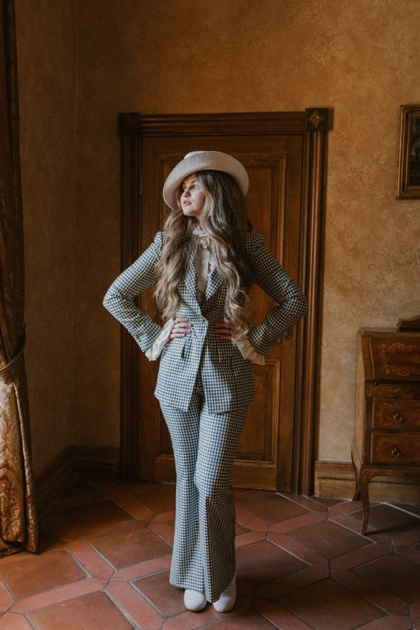ARISTOCRATS | GRACEFUL FALL FLAIR TROUSERS | TALE OF THE GRACIOUS SWAN ...