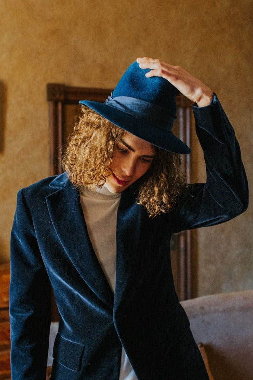 ARISTOCRAT| MYSTERIOUS MIDNIGHT FEDORA HAT | TALE OF THE GRACIOUS SWAN ...